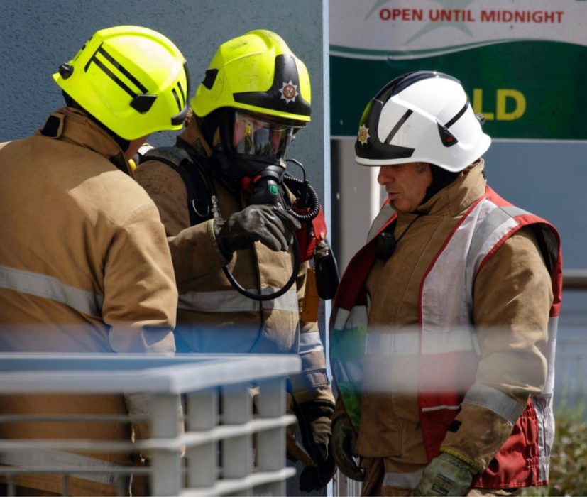 BREAKING: Fire service attend flat fire in north Edinburgh – Live ...