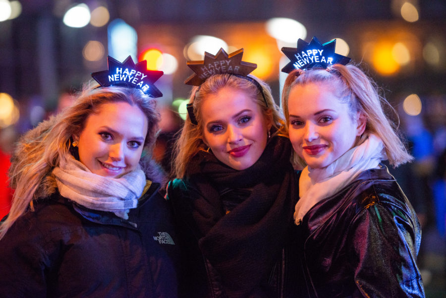 Thousands enjoy Hogmanay at Edinburgh street party – Live Edinburgh News