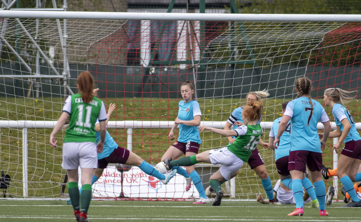 Hibs return to winning ways with 6-0 victory over Hearts earlier today ...