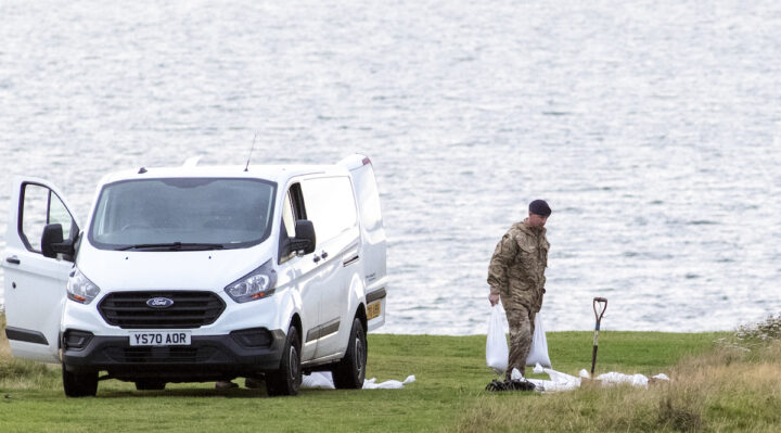 Controlled explosion carried out at Gypsy Brae – Live Edinburgh News